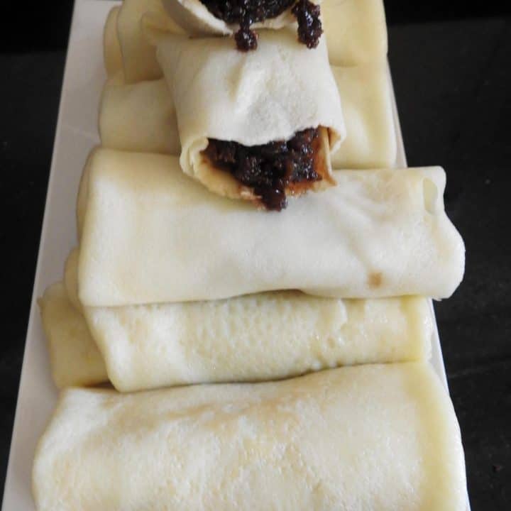 Alle Belle| Goan Coconut and Palm Jaggery Pancakes - The Mad Scientists ...